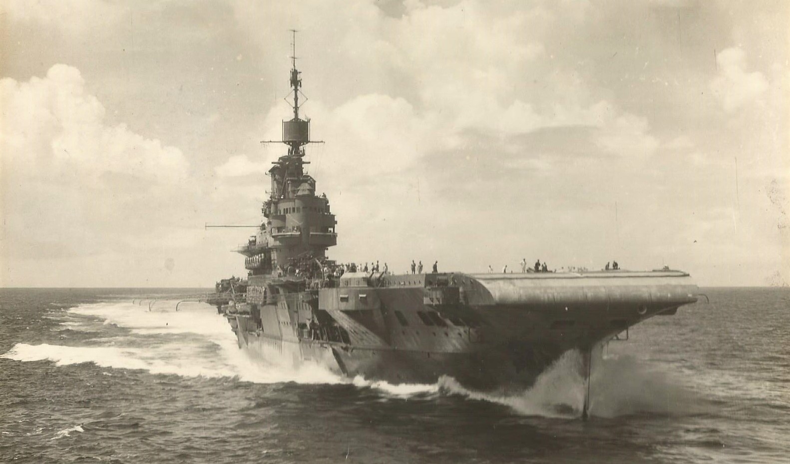 Battle of Taranto - How British Biplanes Destroyed the Italian Fleet